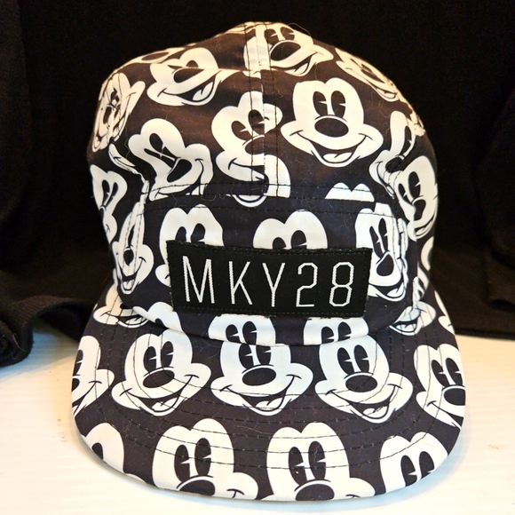 Neff | Accessories | Disney Mickey Mouse Neff Caphat | Poshmark